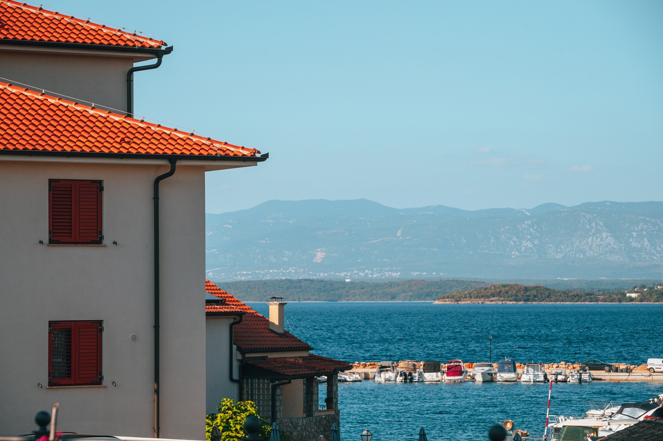 Vlasnik apartmana u Hrvatskoj isprozivao balkanske turiste, psovao ih i ...