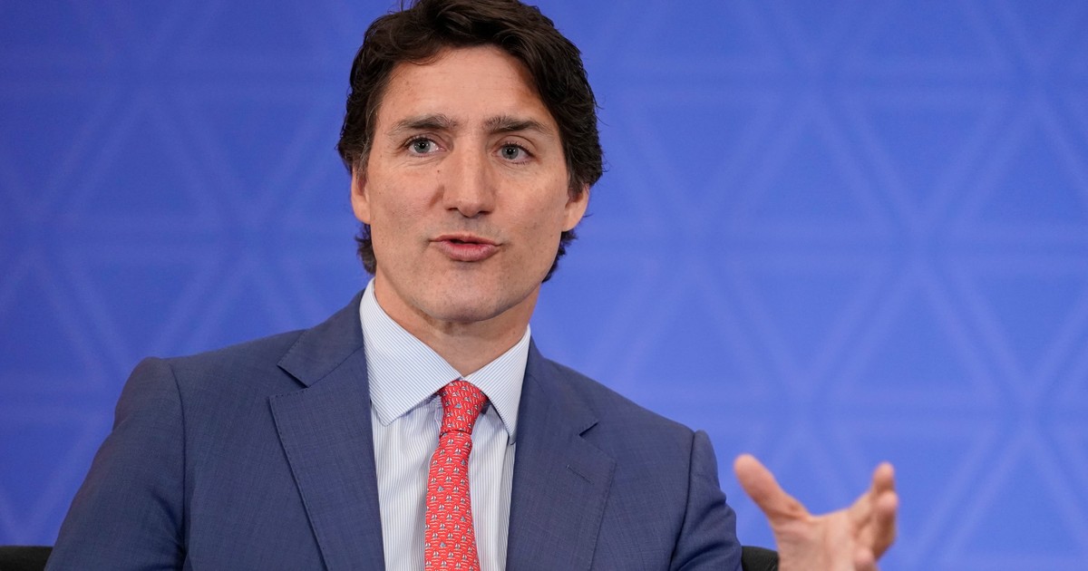 Justin Trudeau completely shuts down an anti-abortion supporter in a ...