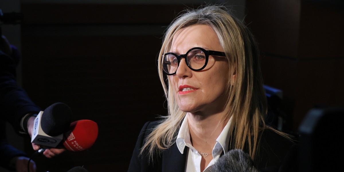 Politycy PiS interweniują w Europie w sprawie Ewy Wrzosek. Pokazali pismo [RELACJA NA ŻYWO ...