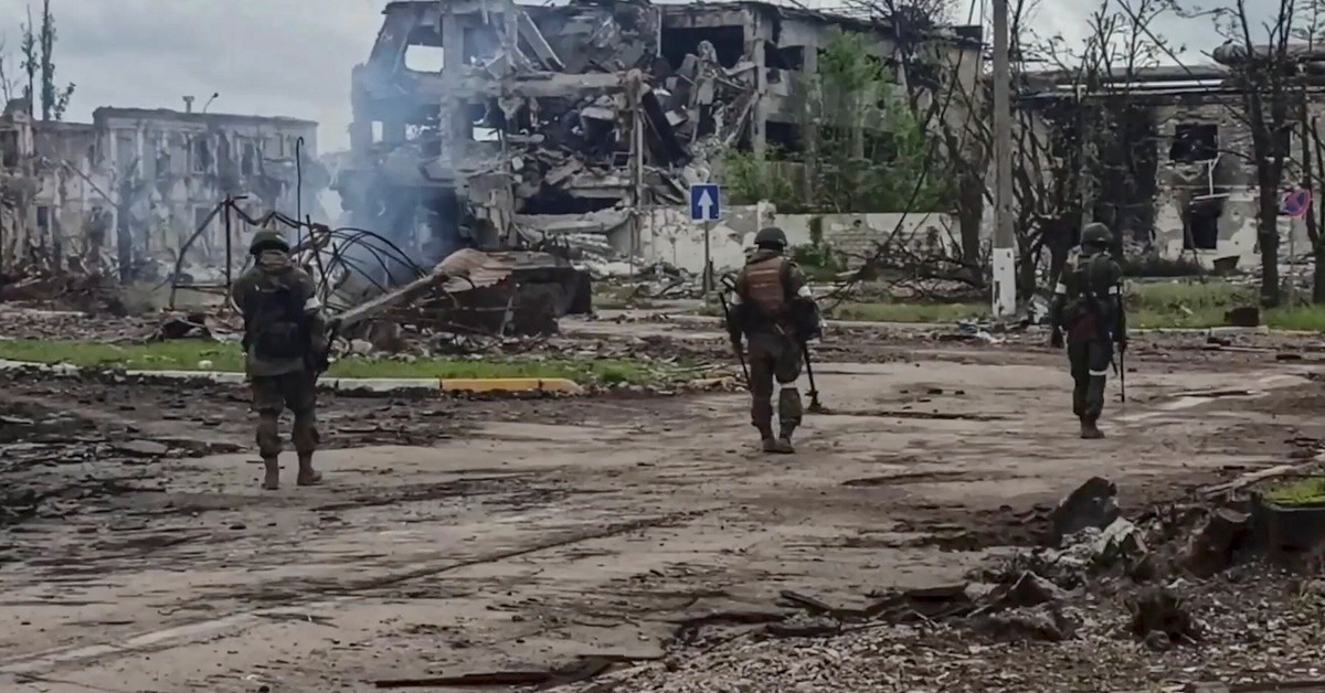 Zniszczenie zakładów Azowstal w Mariupolu: Rinat Achmetow będzie ...