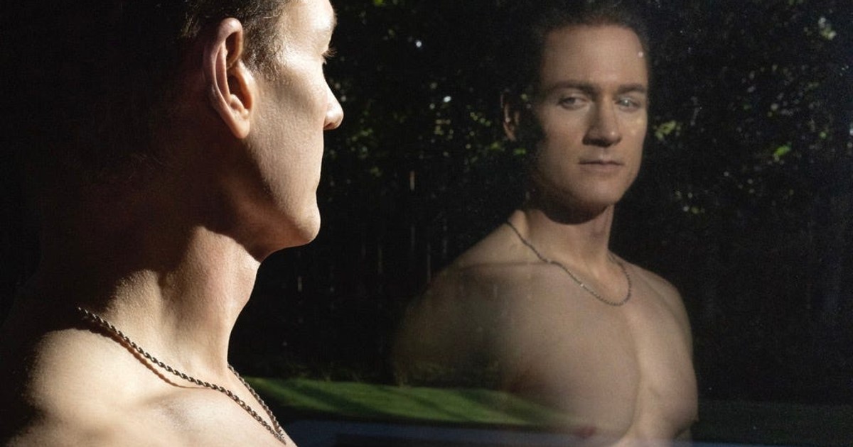 Dieta zmieniająca rysy twarzy. Milioner, który chce cofnąć czas ...