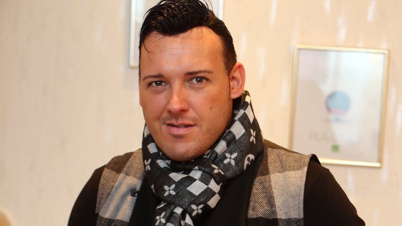 Így készül az NB I bajnoki döntőjére a mulatós sztár - Hallgassa meg ...