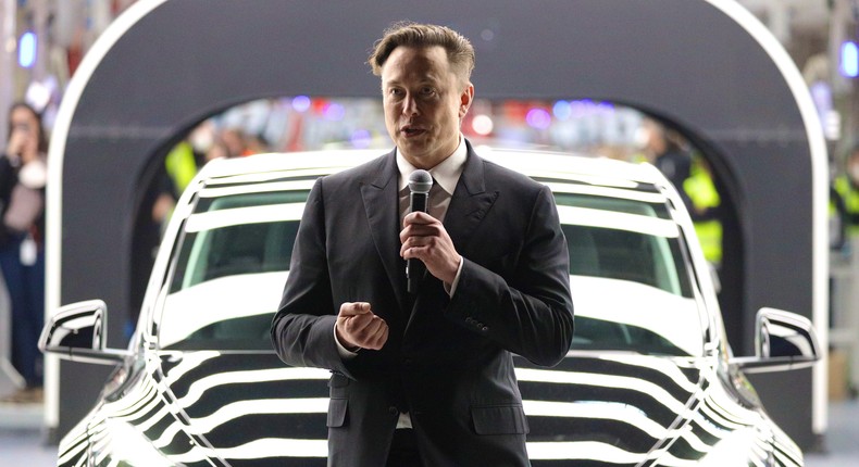 Ford CEO: Elon Musk is taking a page from Henry Ford's playbook with ...