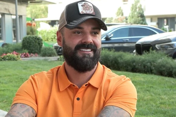 "Da li bolje j... ja ili Janjuš?" Skandalozni detlji intimnog snimka ...