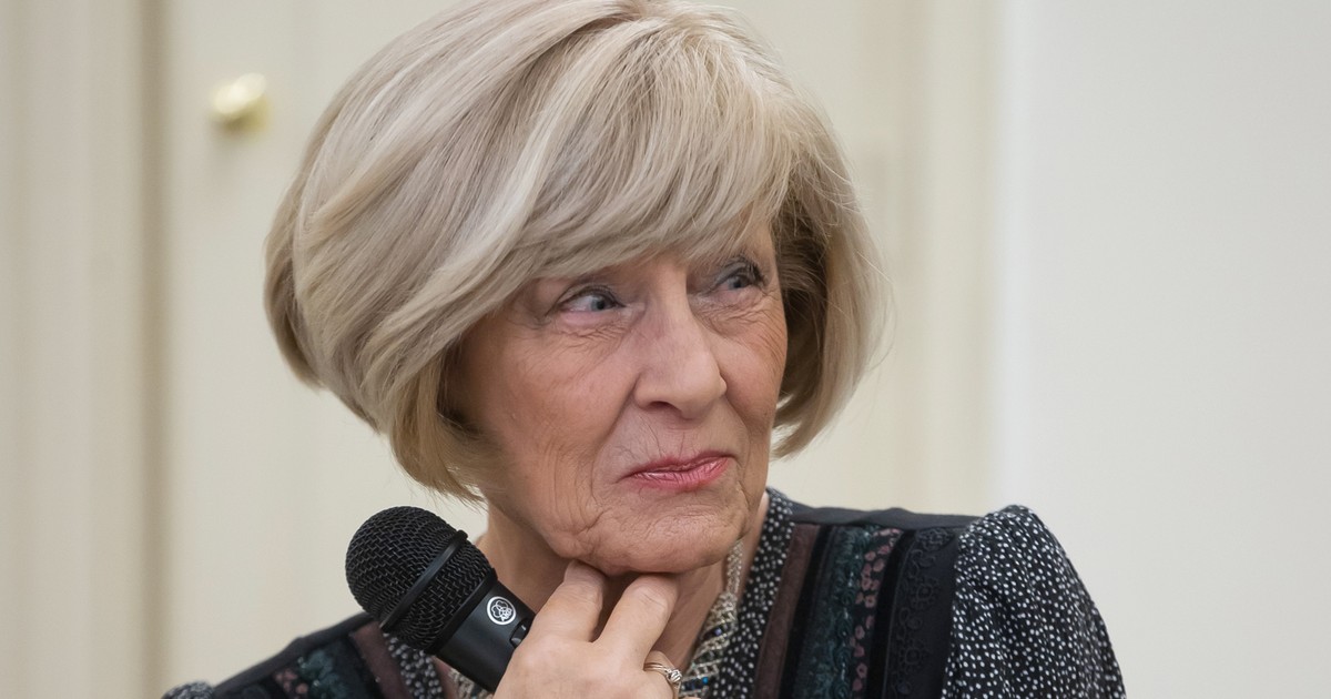 Ebben a pillanatban jött a hír a 80 éves Kudlik Júliáról - Kiskegyed