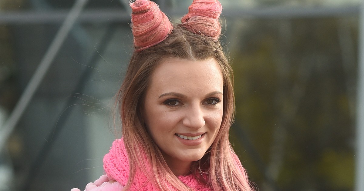 Sarsa pozbyła się rogów, ale za to ma drzewko - Plejada.pl