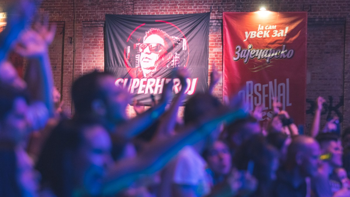 Voji Aralici dodeljena nagrada „Mikica Zdravković“ - Blic