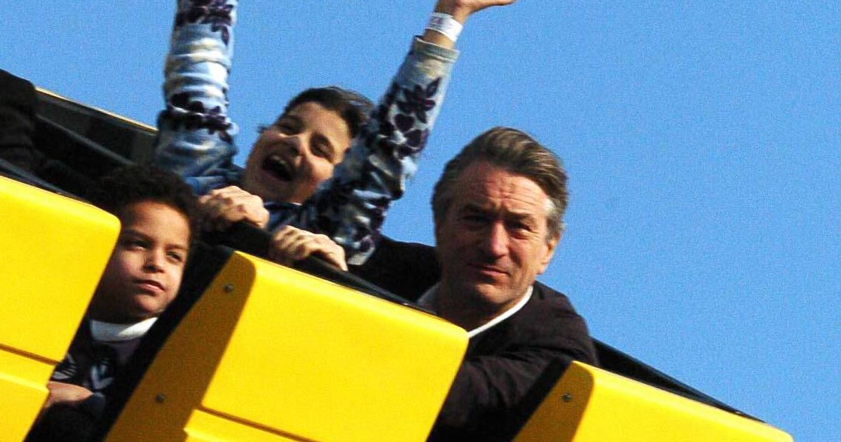 Kisfiúnak, Aaronnak született Robert de Niro gyermeke. Ma már nőként ...