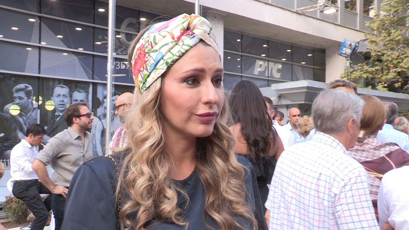 Sestra voditeljke Kristine Radenković Marina je četiri godine mlađa - Blic