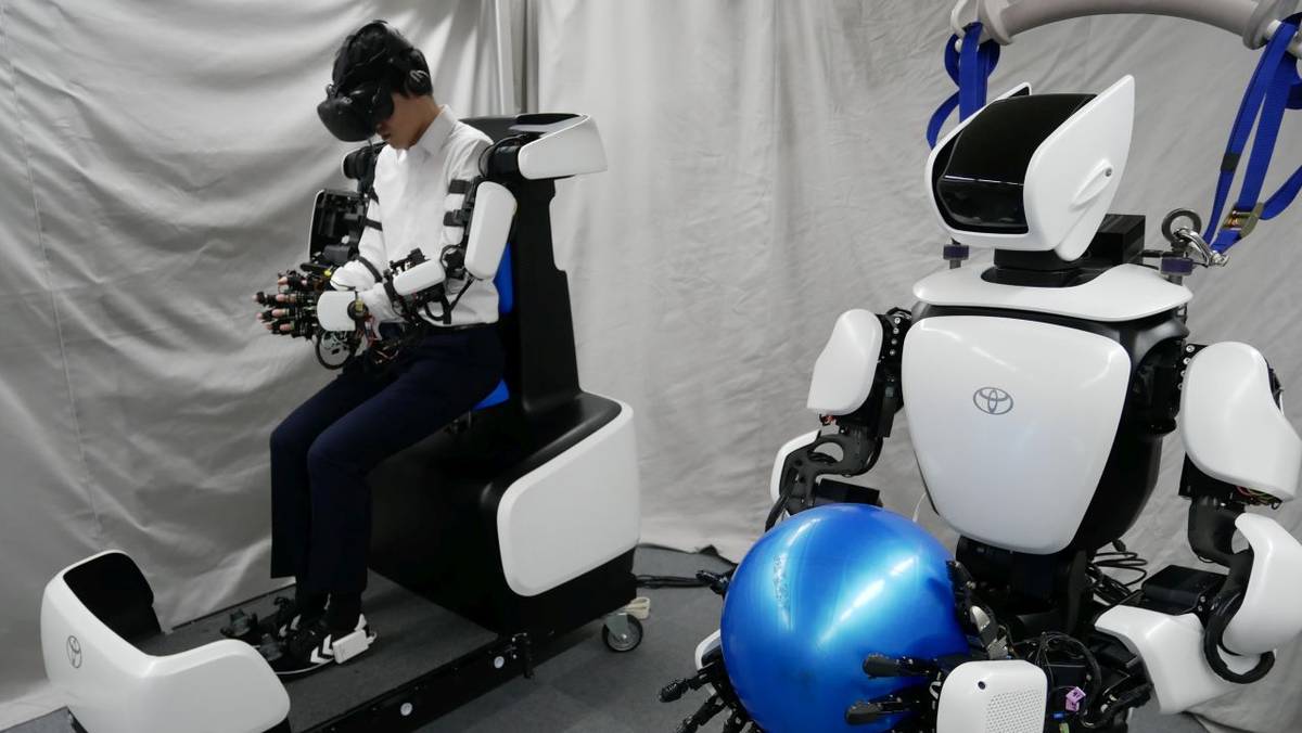 Toyota T-HR3, czyli dlaczego ludzie budują humanoidalne roboty