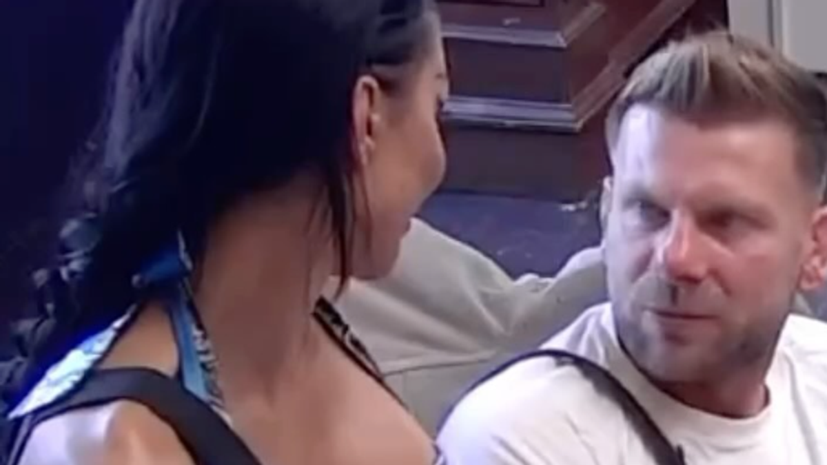 Maja Marinković u Eliti pita Stanislava Krofaka: "Je l' nećeš da daš striptizeti da ti se ...