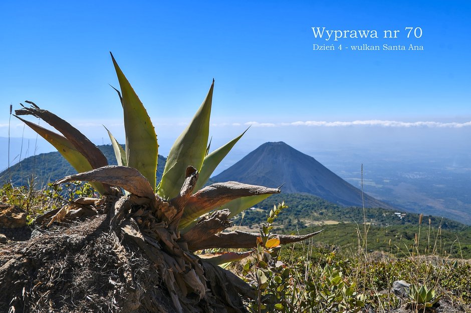 Wyprawa 70 Dzień 5 Etap 7 Wznoszący się dumnie w centrum kraju wulkan ...