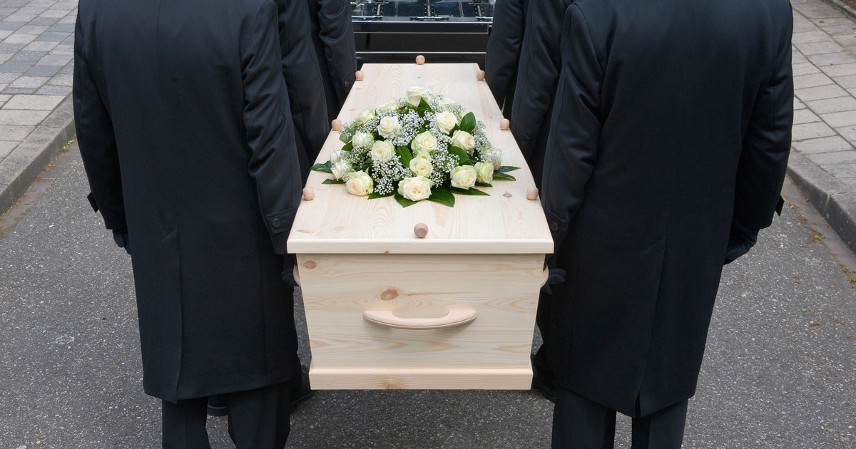 Przerwali pogrzeb w Krasnymstawie. Wynieśli trumnę z ciałem