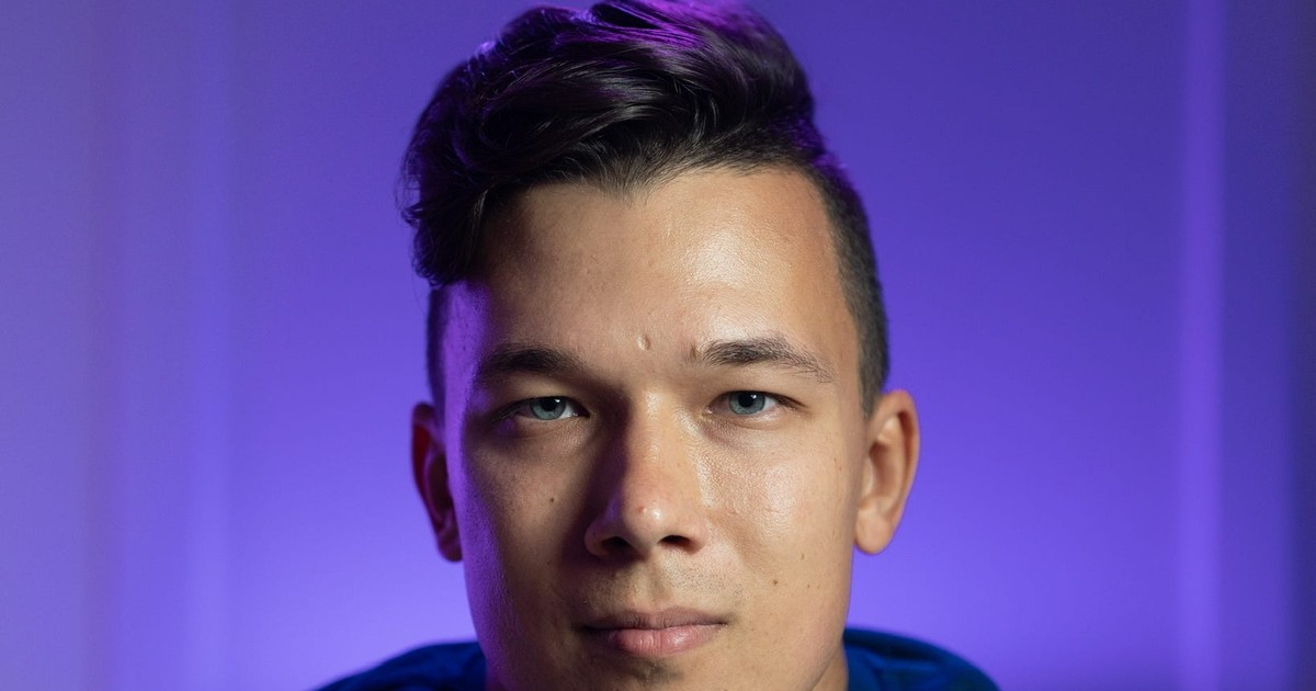 I built an AI content tool for creators that hit $50,000 in revenue in ...