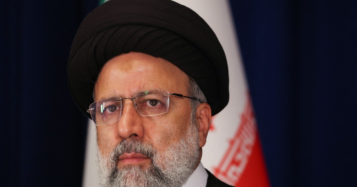 Iranian President Ebrahim Raisi confirmed dead after helicopter crash ...