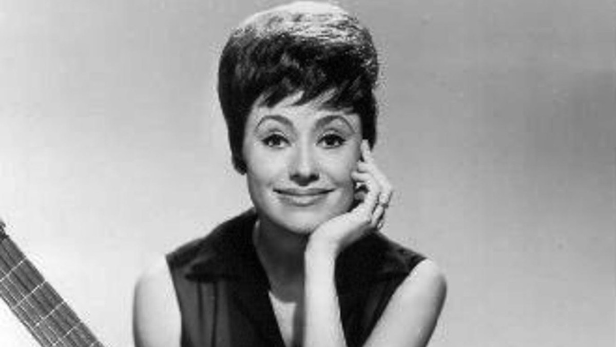 Zmarła Caterina Valente. Jej przebój "Bongo cha cha cha" śpiewali wszyscy - Muzyka