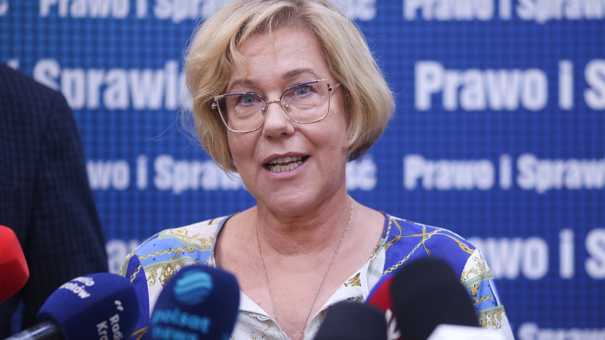 Zamieszanie z lekcjami religii. Barbara Nowak ma odpowiedź - Kobieta