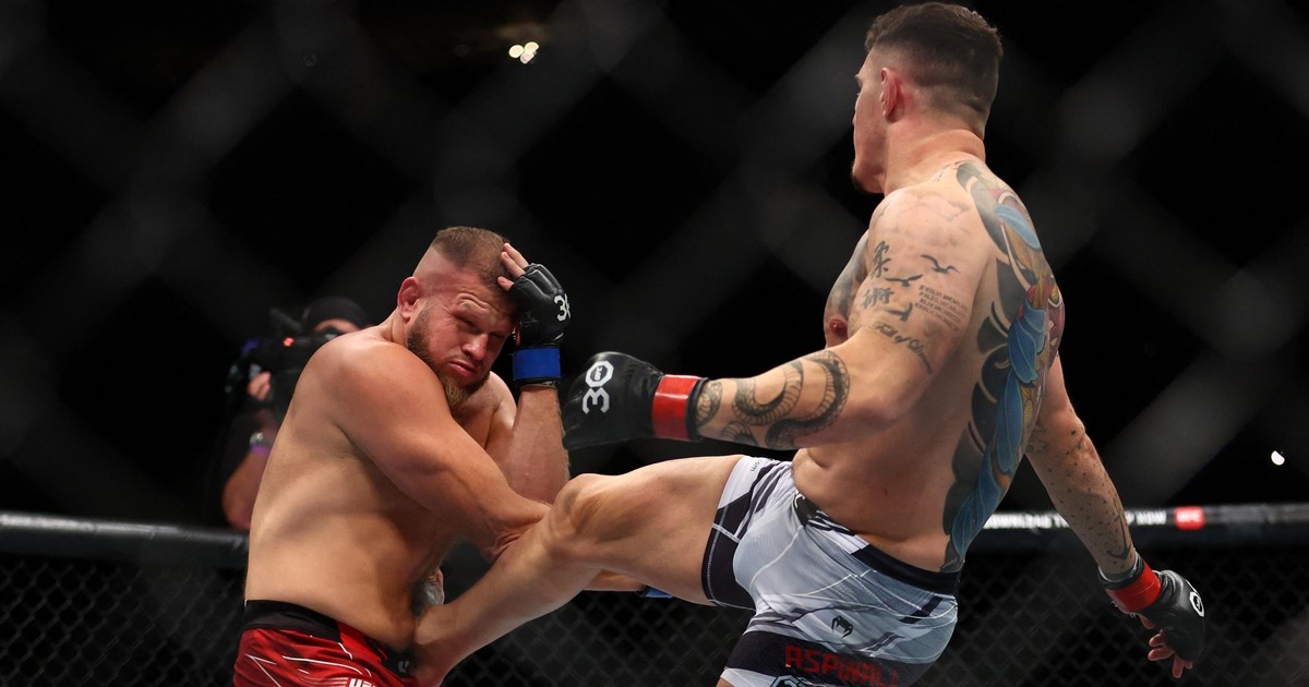 UFC. Tybura brutalnie znokautowany! Polak przegrał w pierwszej rundzie ...