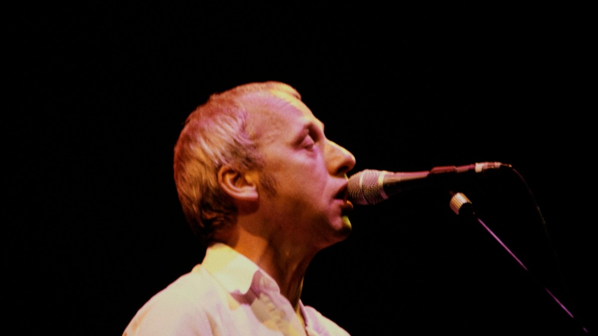 Mark Nopfler se priseća uspeha albuma 'Brothers in Arms' grupe Dire ...