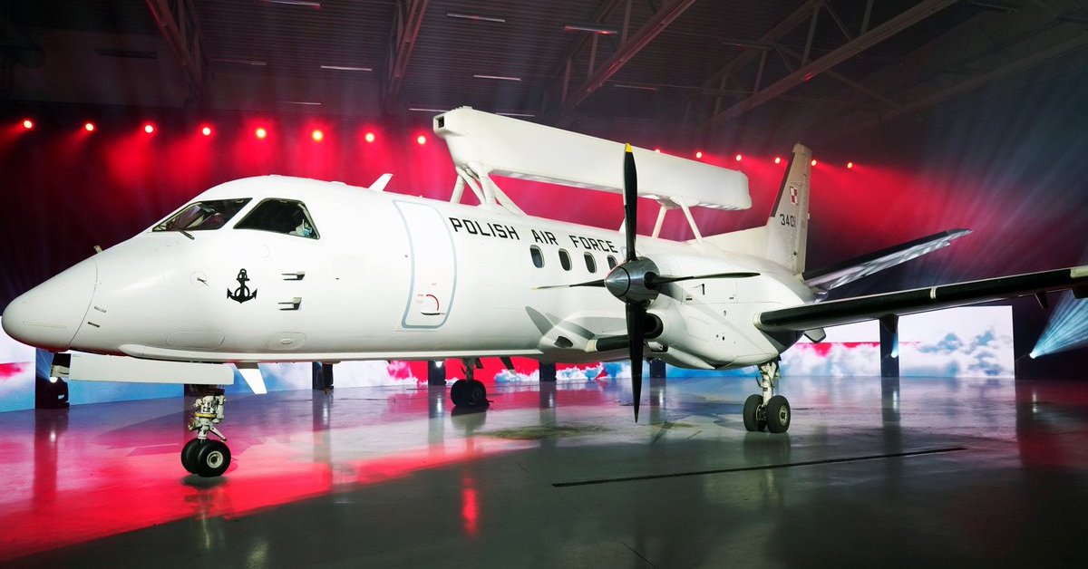 Saab zaprezentował pierwszy z dwóch zakupionych przez Polskę samolotów ...