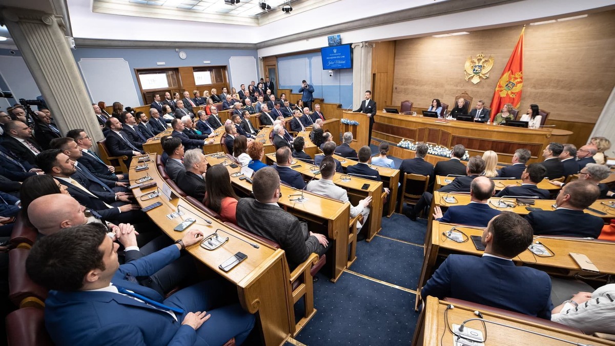 Skupština Crne Gore usvojila rezoluciju o genocidu u logorima sistema ...