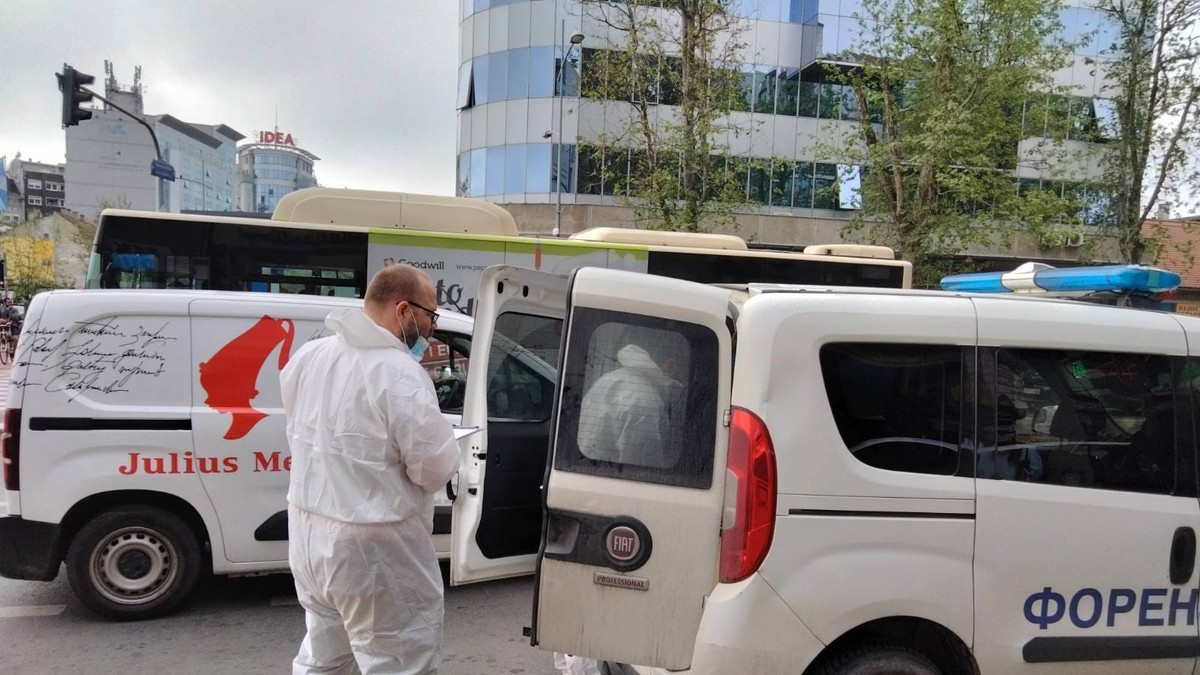 Prvi snimci sa mesta pucnjave u Novom Sadu: Poznato stanje povređenog muškarca - Blic