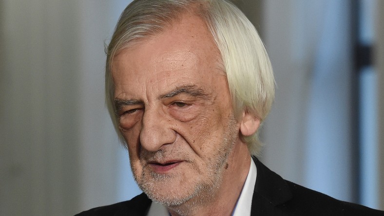 Terlecki ws. katastrofy w Smoleńsku: nie wierzę w przypadki, coś zaszło ...