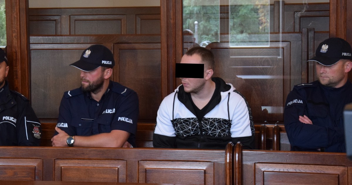 Adrian Sz. skazany za zabójstwo na dworcu PKS. Zabić kazały mu głosy