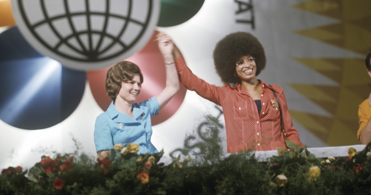 Angela Davis. Skąd się wzięła jej popularność w ZSRR i NRD? | Newsweek