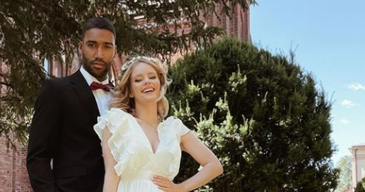 Olga Kalicka w sukni ślubnej. Gwiazda zaskoczyła fanów! - Kobieta