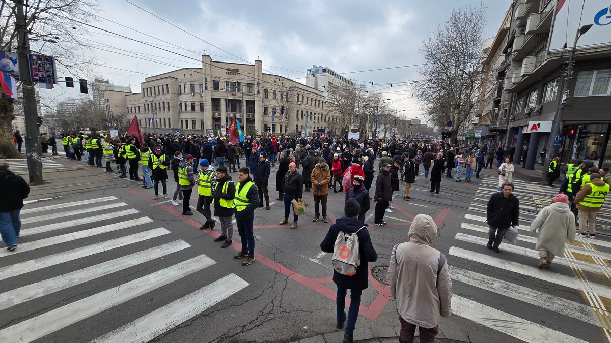Studentski protesti: Okupljanje i ćutanje u nekoliko gradova u Srbiji ...