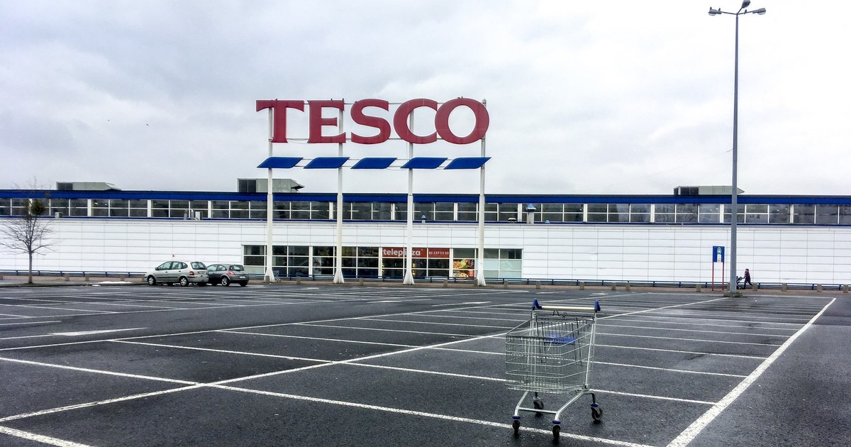 Tesco zamyka trzy sklepy w Polsce
