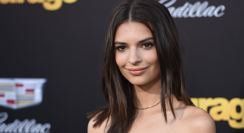 Actress Emily Ratajkowski calls out a reporter for 'slut-shaming ...