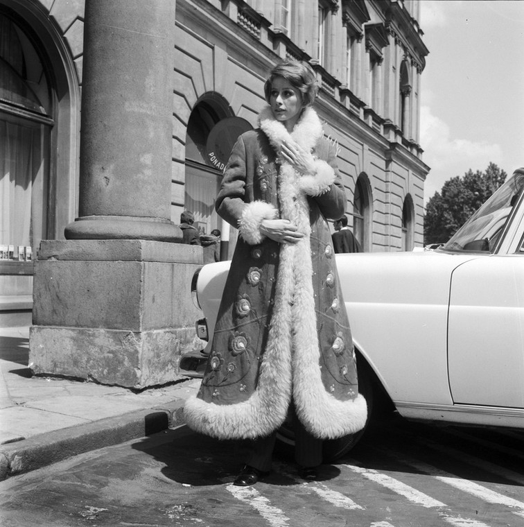 Moda w PRL-u: śledzik, bikiniarz i kożuchy. Sprawdź, ile pamiętasz ...