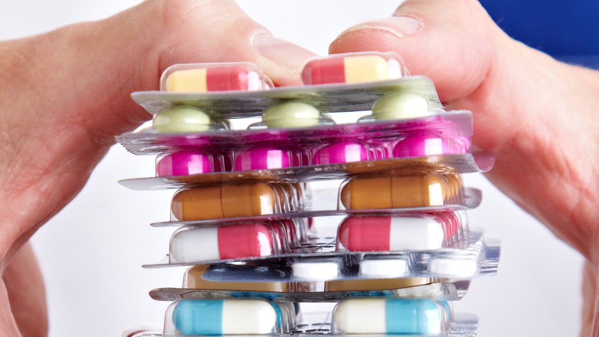 Za većinu deficitarnih lekova ima zamena - Blic