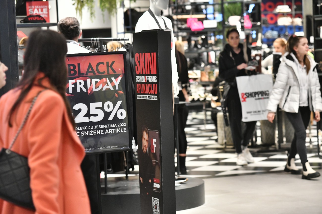 Evo kako da dobro prođete na Crni petak i ne upadnete u zamku