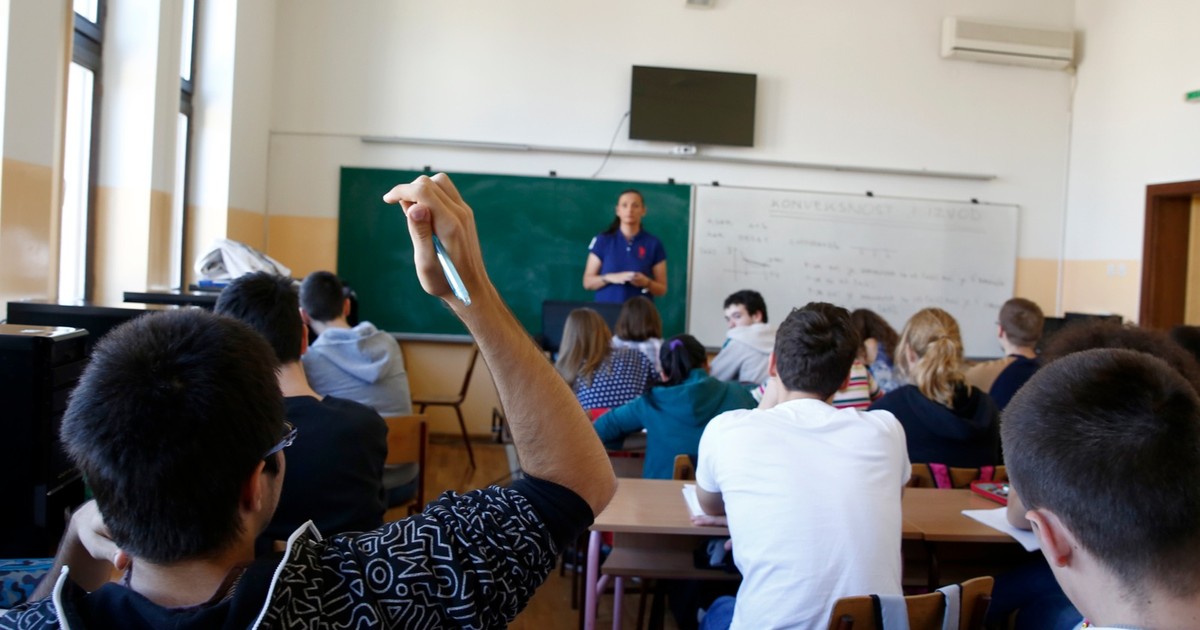 Oglasilo se Ministarstvo prosvete povodom početka drugog polugodišta ... Oglasilo se Ministarstvo prosvete povodom početka drugog polugodišta ...