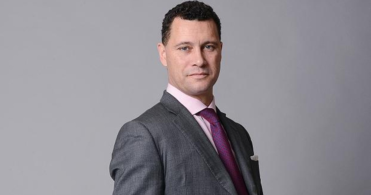 Steven Woolfe: to polski rząd musi sprawić, by Polacy nie musieli ...