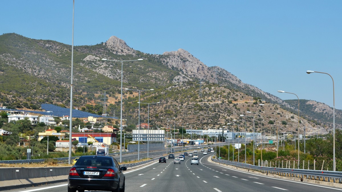 Tebanski pravougaonik: Najsigurniji put u Grčkoj i najduži pravac - Blic