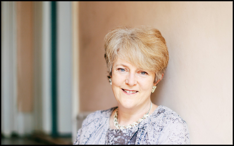 Zdobyła statuetki BAFTA i Emmy. Teraz pisze poczytne książki. Kim jest ...