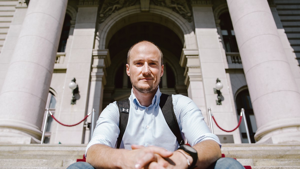 Balša Božović: Bojkot ne znači da opozicija treba da sedi u kafićima - Blic