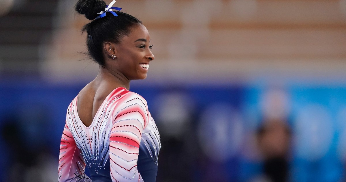 Simone Biles is serious about making a Paris Olympics comeback and says ...