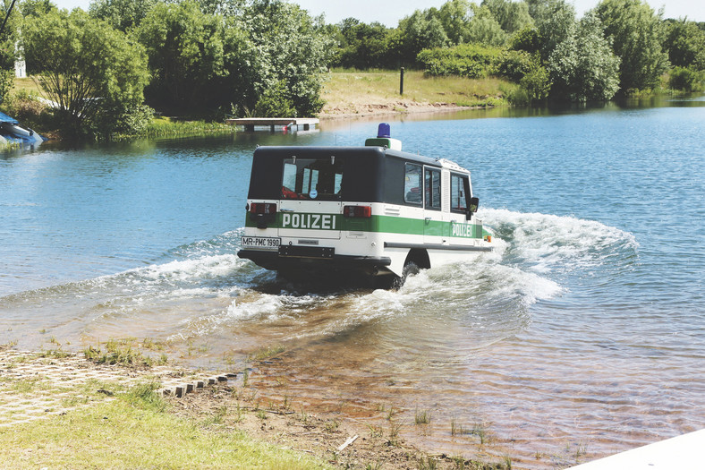 Amphi-Ranger 2800 SR - samochód jak spławik