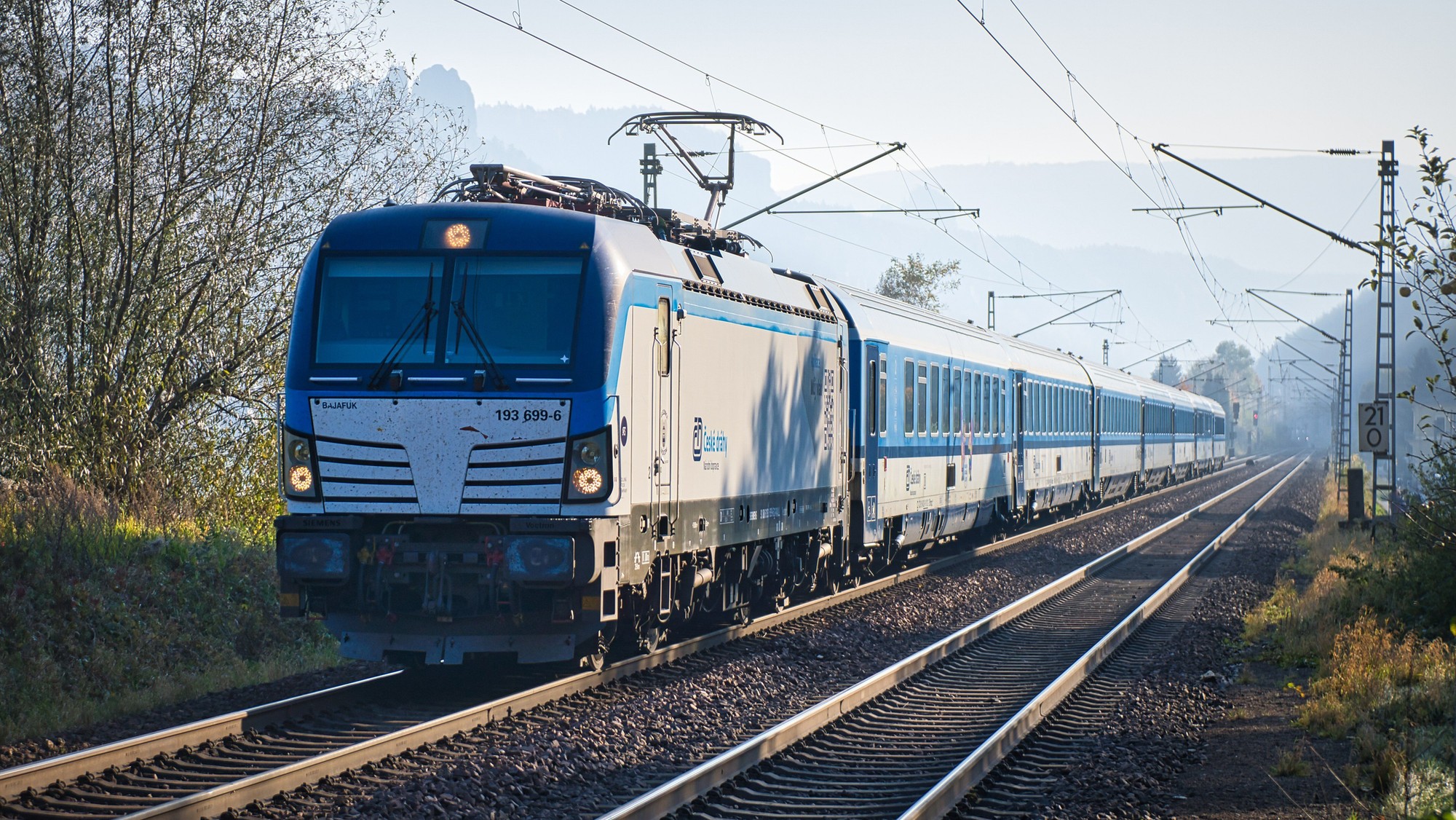 Železnice varujú pred nebezpečnými hrami detí na trati: Dôrazný apel na ...