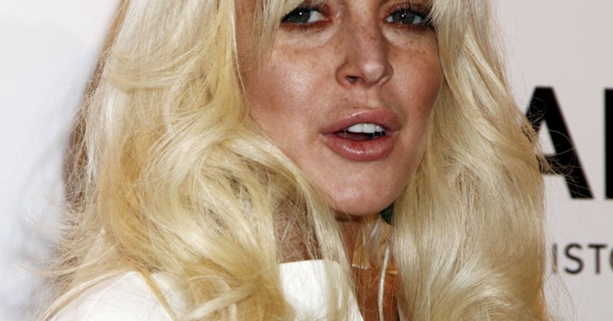 Co się stało z twarzą Lindsay Lohan?! - Uroda Co się stało z twarzą Lindsay Lohan?! - Uroda