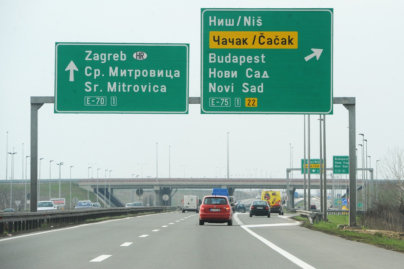 HORIZONTALNA I VERTIKALNA SIGNALIZACIJA Bez njih bismo na auto-putu ...