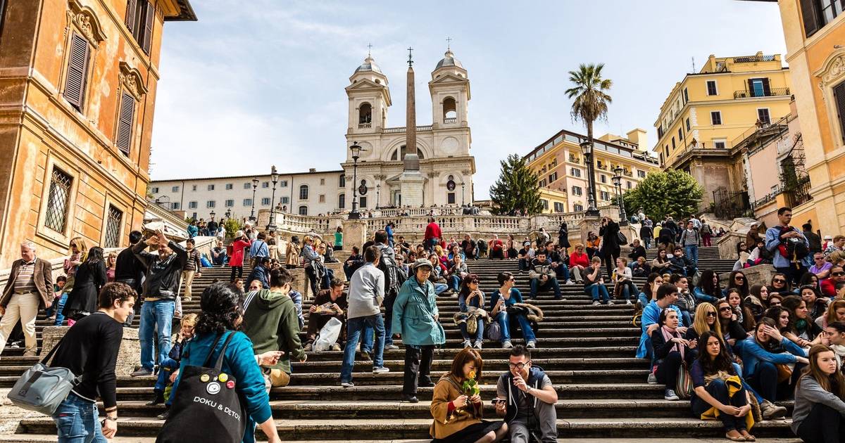 Zabrana Španske stepenice Rim Noizz