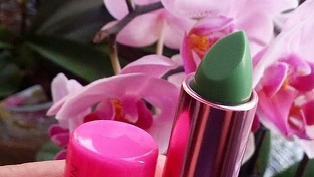 Pomadka zmieniająca kolor to hit tego lata - Uroda