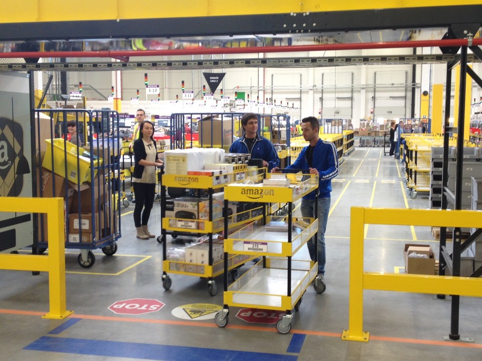 Dwa magazyny Amazona pod Wrocławiem już otwarte - Wiadomości