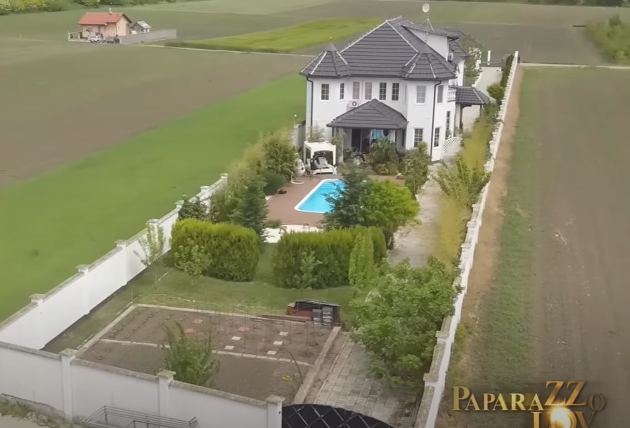 Ovo je kuća Seke Aleksić koja vredi 500.000 evra: Ima bazen, džakuzi, kokošinjac - Blic